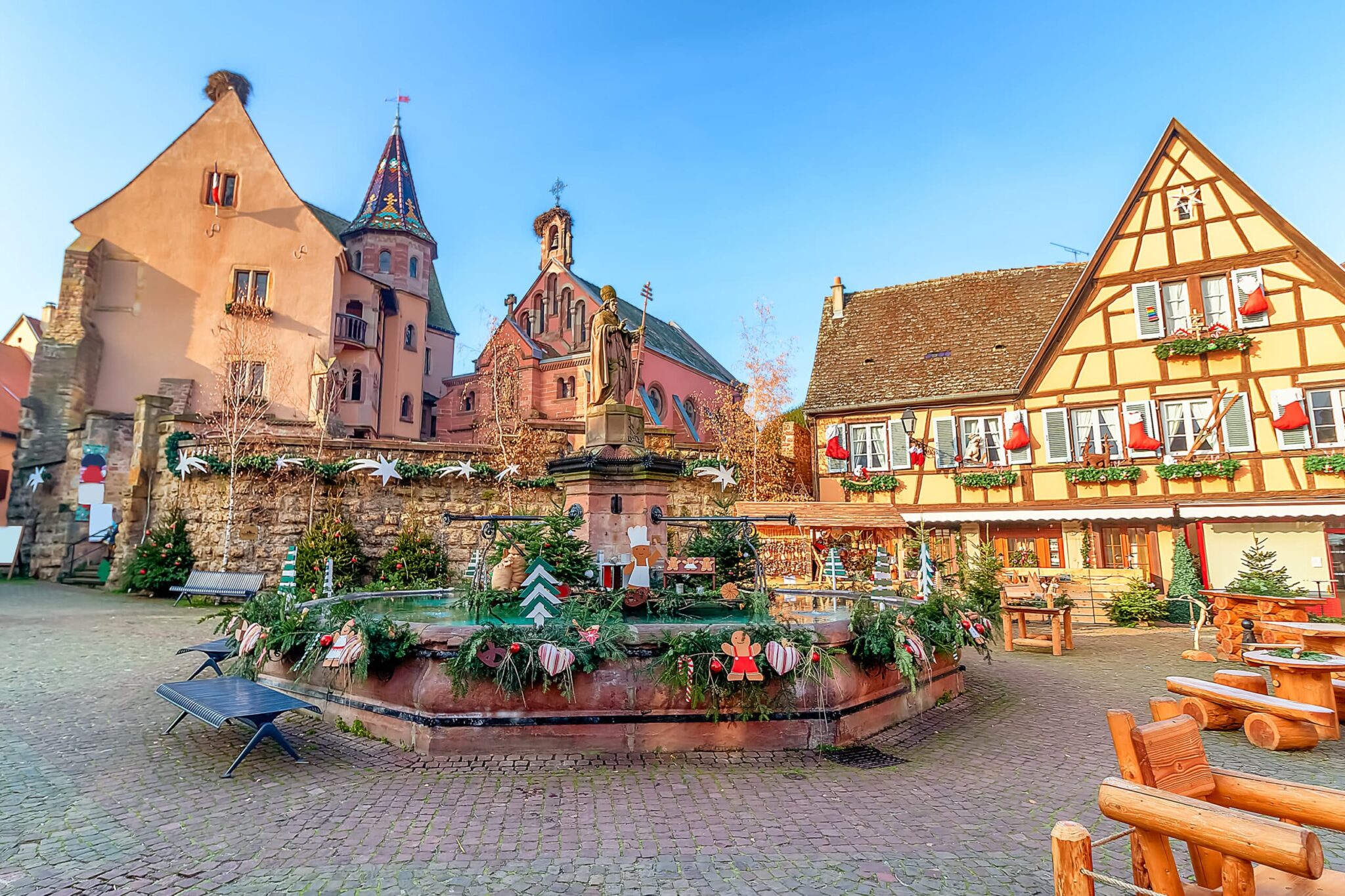 Kerstmarkt Eguisheim 2025: Sprookjesachtige kerstbeleving in de Elzas